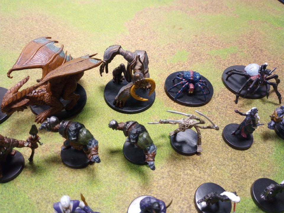 Dungeon Command Miniatures Dungeons and Dragons Complete Series Set | eBay