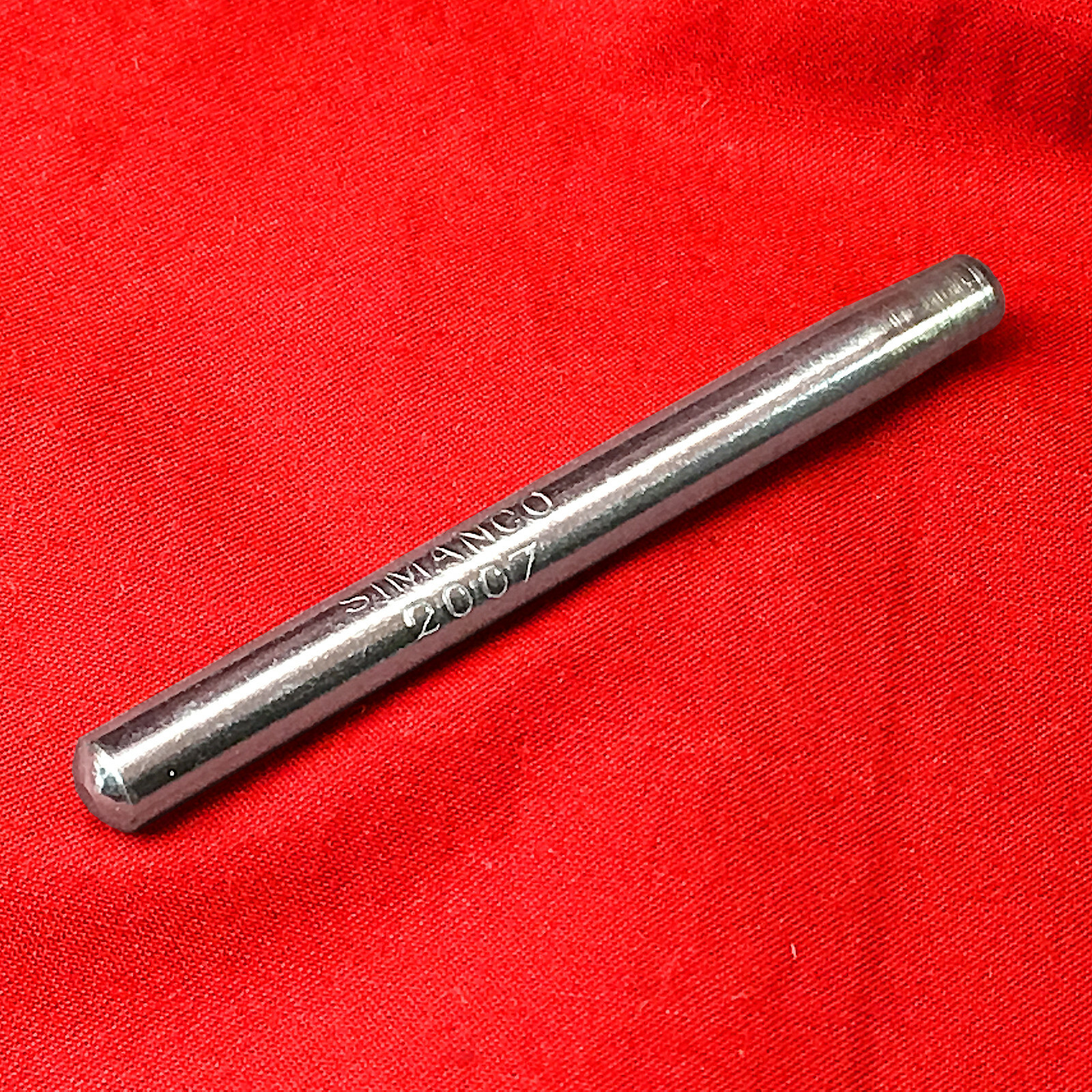 SINGER 2007 Spool Pin 15 66 99 201 201-2 12 48 27 127 28 128 206 216 ...