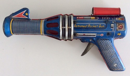DAIYA ASTRONAUT ROCKET GUN SPACE TOY JAPAN 1950’s ROBOT | eBay Australia