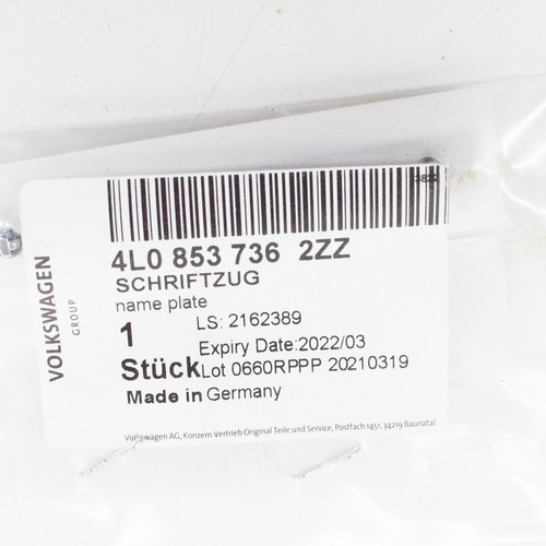 NEW AUDI Q7 4L 'QUATTRO' GRILLE EMBLEM 4L08537362ZZ | eBay