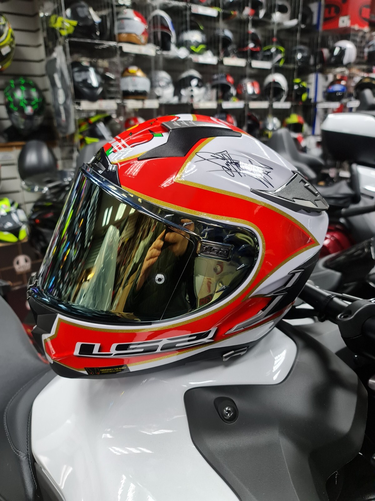 CARL FOGARTY SIGNED MOTORCYCLE HELMET SIZE XS | eBay UK