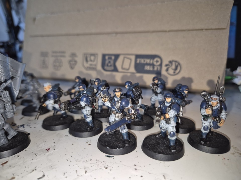 Astra Militarum Command Squad with 20 Cadian Shock Troops Warhammer 40k ...