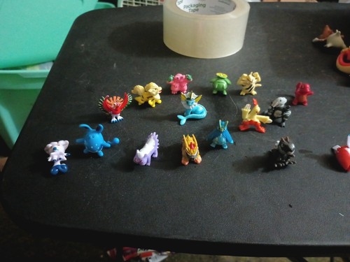 Lot of 16 Pokemon Mini Figures 1" Characters R/L.W Figurines Gumball | eBay