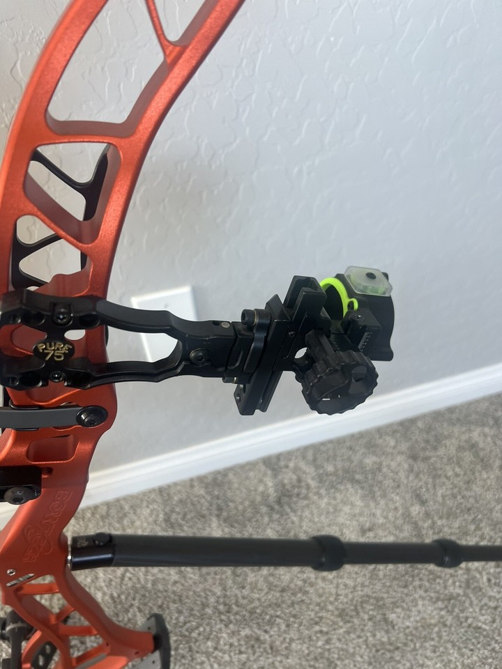 bowtech Fanatic 2.0 XL Target compound bow | eBay