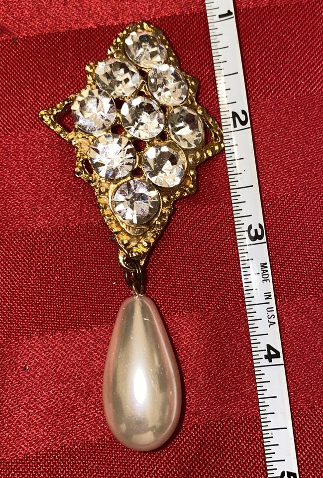 Diamond Shape Openwork Clear Crystals Teardrop Pearl Vintage Gold ...