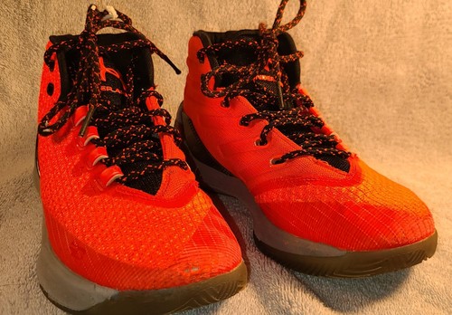 Under Armour Steph Curry 3 Red Hot Santa Basketball 5Y Bolt Orange ...