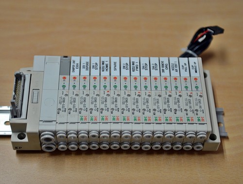 SMC Solenoid Valve SZ-3A60-5MZ-C4 2EA , SZ3A60-5LOZ-C4 11EA free ship ...