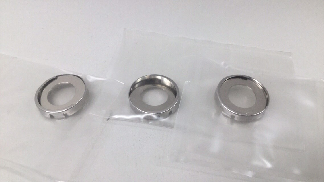 Fujikin UJR-9.52RE-RG-NI-0 Blind Gasket w/ Retainer TEL 028-002447-1 ...