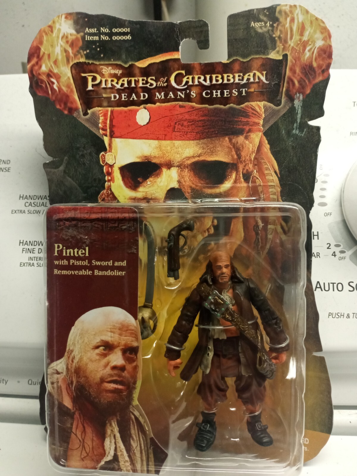 2006 Zizzle Pirates of the Caribbean Dead Man's Chest Pintel figure | eBay
