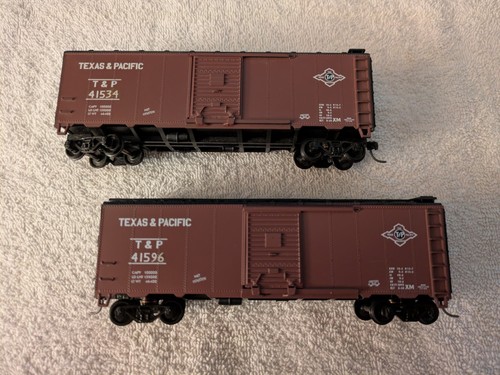 HO scale TEXAS & PACIFIC 40 foot box car set #41534 & 41596 | eBay