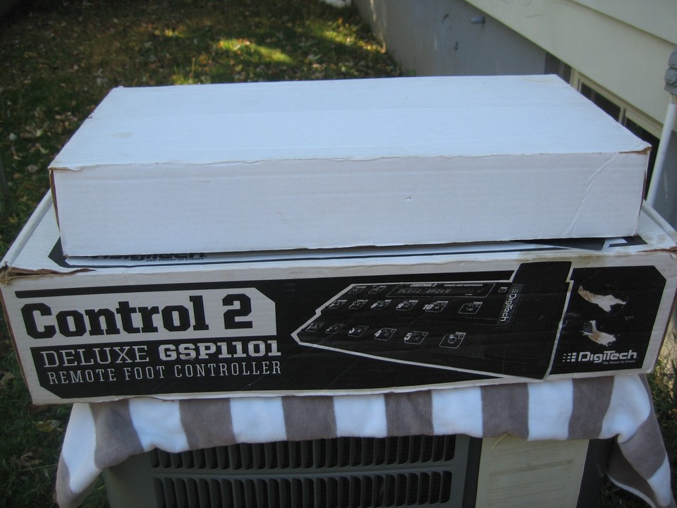 DIGITECH GSP 1101 AND C2 FLOORBOARD...ORIGINAL OWNER AND MINT...ONLY ...