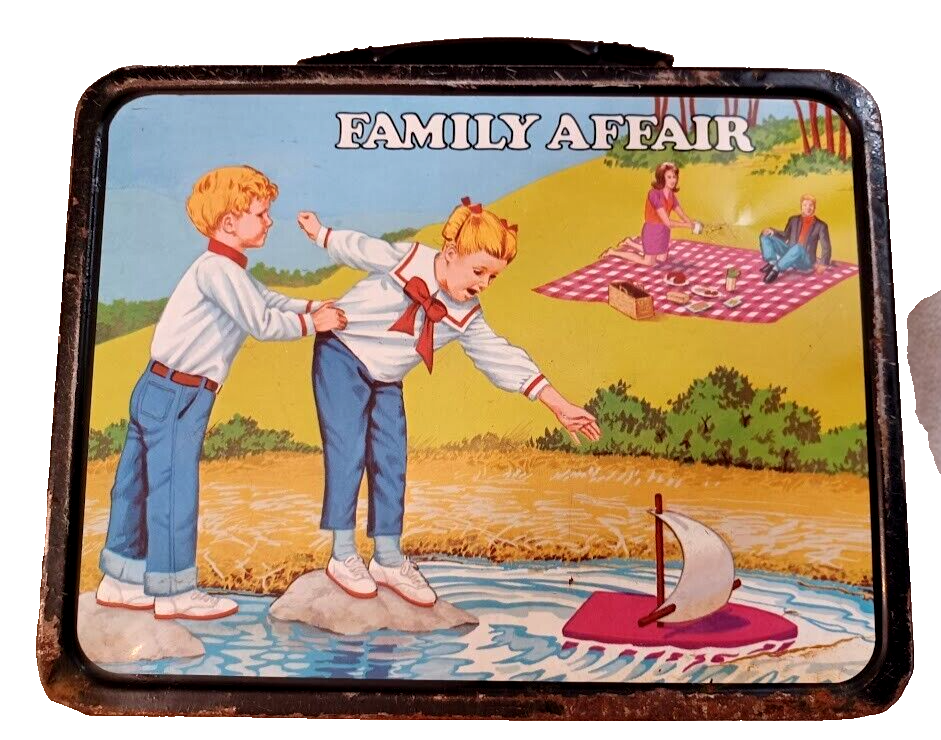 Thermos Brand Family Affair Mrs Beasley Retro Vintage Metal Lunch Box ...