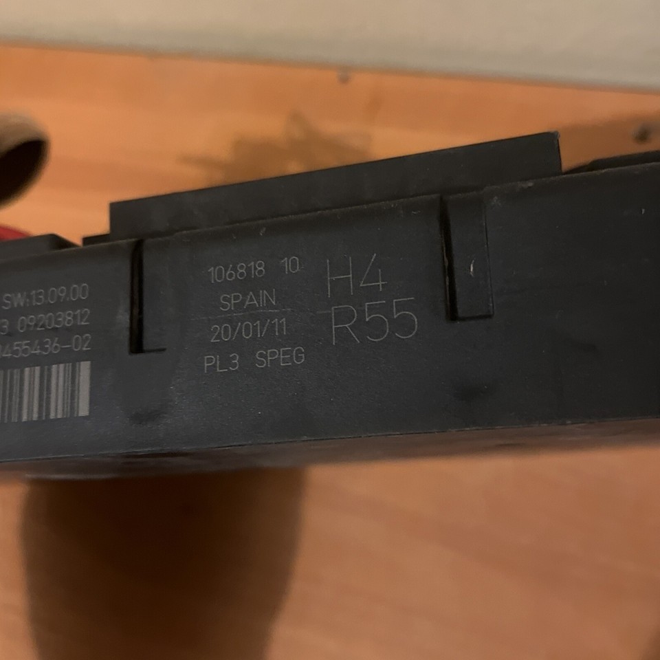 F2 2007-2013 MINI COOPER S R56 FUSE RELAY JUNCTION POWER BOX BCM ...