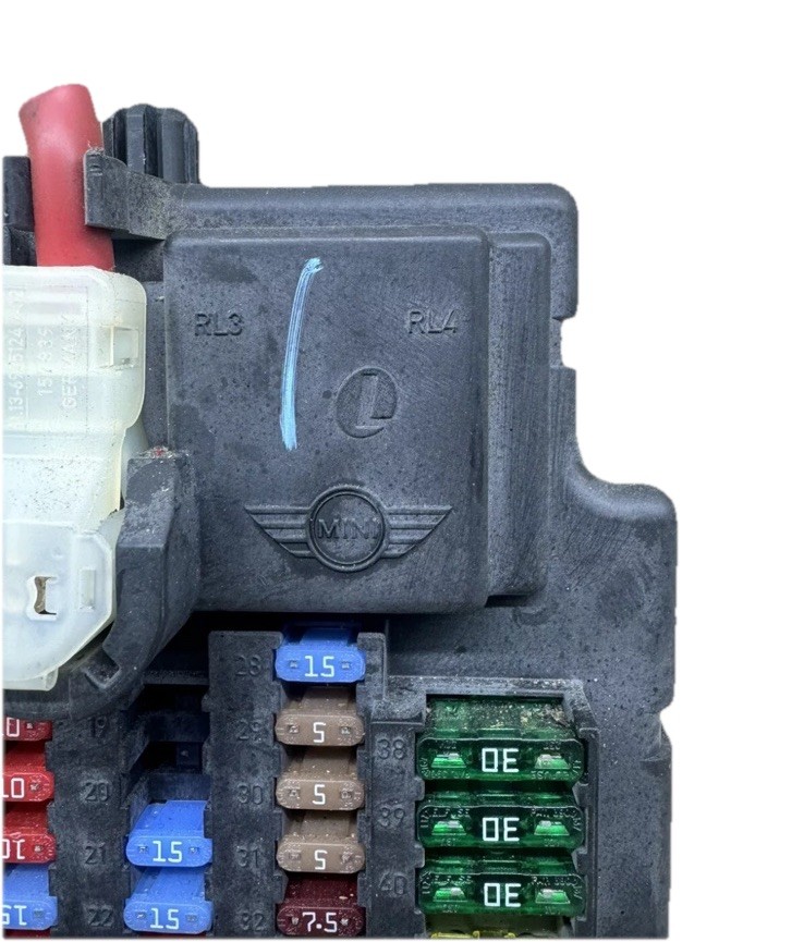 07-13 MINI COOPER S R55 R56 R57 FUSE BOX CABIN JUCTION BOX 3453736-01 ...