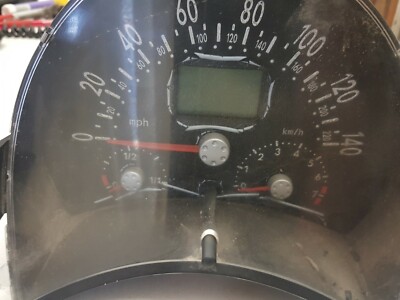 1999-2000 VW Beetle Instrument Cluster Gauge Cluster broken tabs NO ...