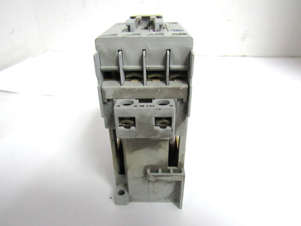 ALLEN-BRADLEY 100-C12D*10 SER A. CONTACTOR 24VDC COIL | eBay