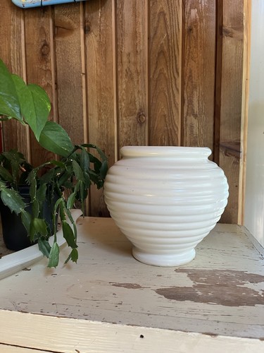 Matte White Hull 419 Urn vase Planter MCM 6 X 7 Inches | eBay