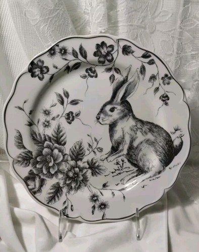 Maxcera GRAY TOILE BUNNY RABBIT set 4 DINNER PLATES scalloped Flowers ...