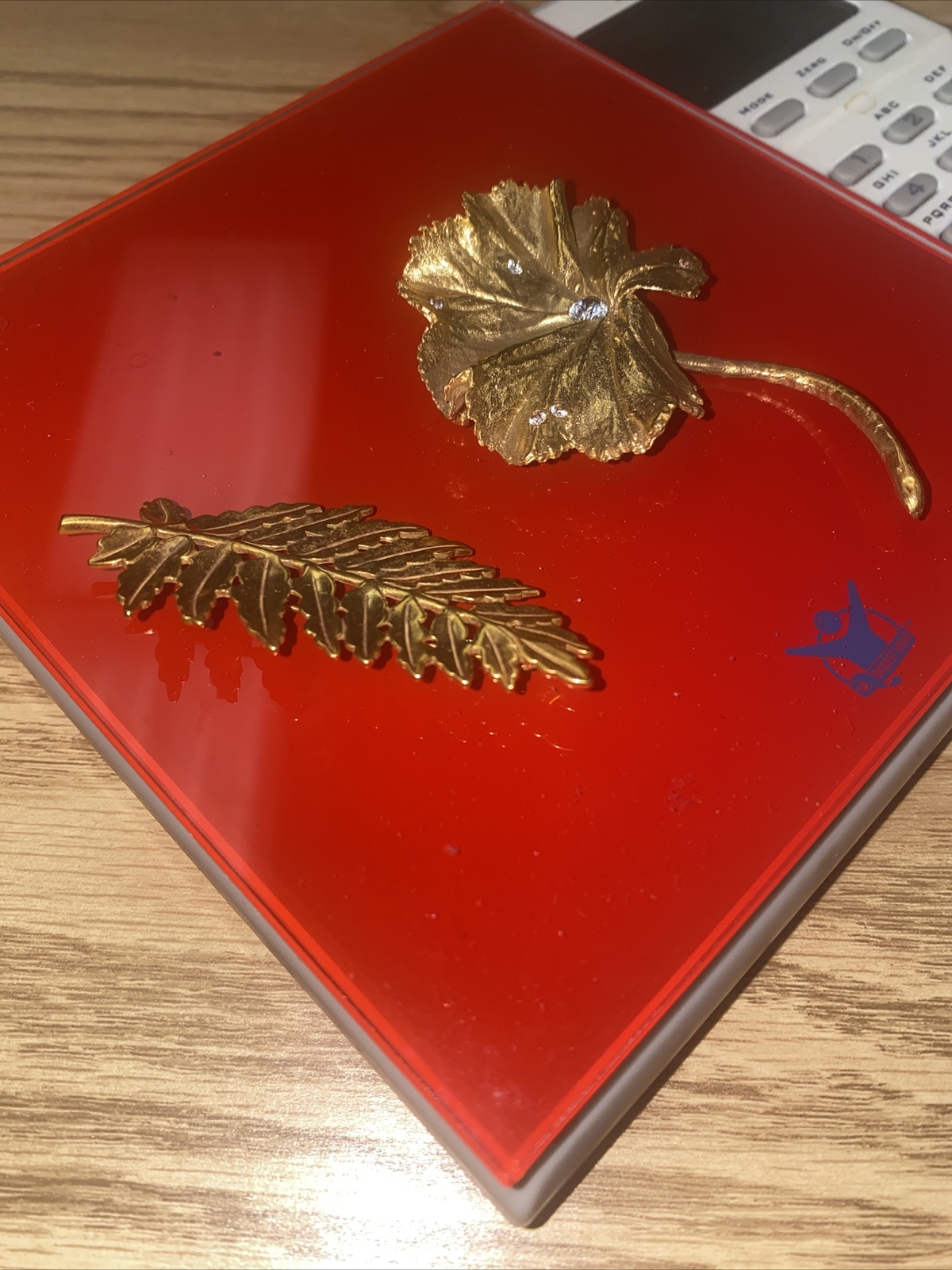 Vintage Metropolitan Museum Of Art Pin Lot Of 2 - Gem