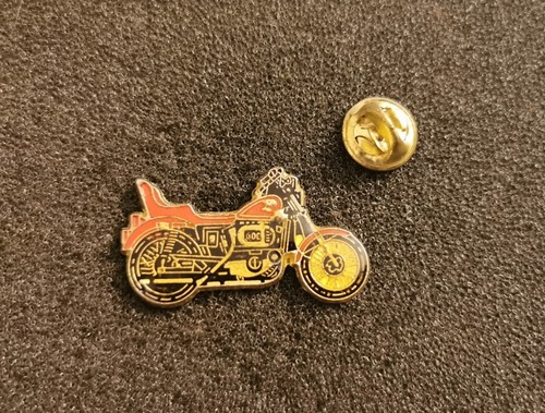 Pin's Moto Motocycle Vintage USA Pin Up Véhicule - Pin Pins Badge L19 ...