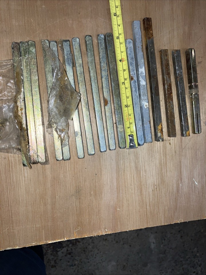 16 X Door Knob Spindles Various Lengths, Some Used Some New | eBay UK
