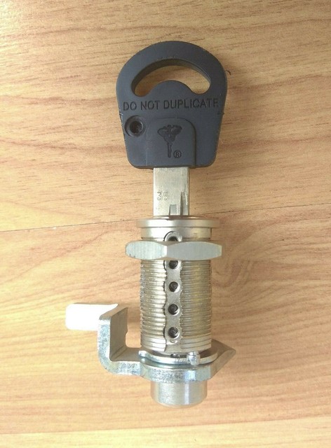 Multi lock one key - sageluda