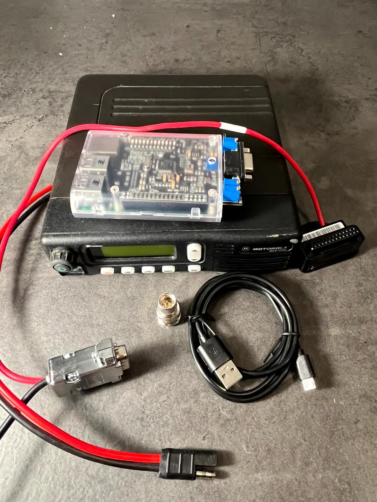 Ham Radio DIGITAL Simplex Node 440MHz 70cm Motorola MCS2000DMR/DSTAR ...