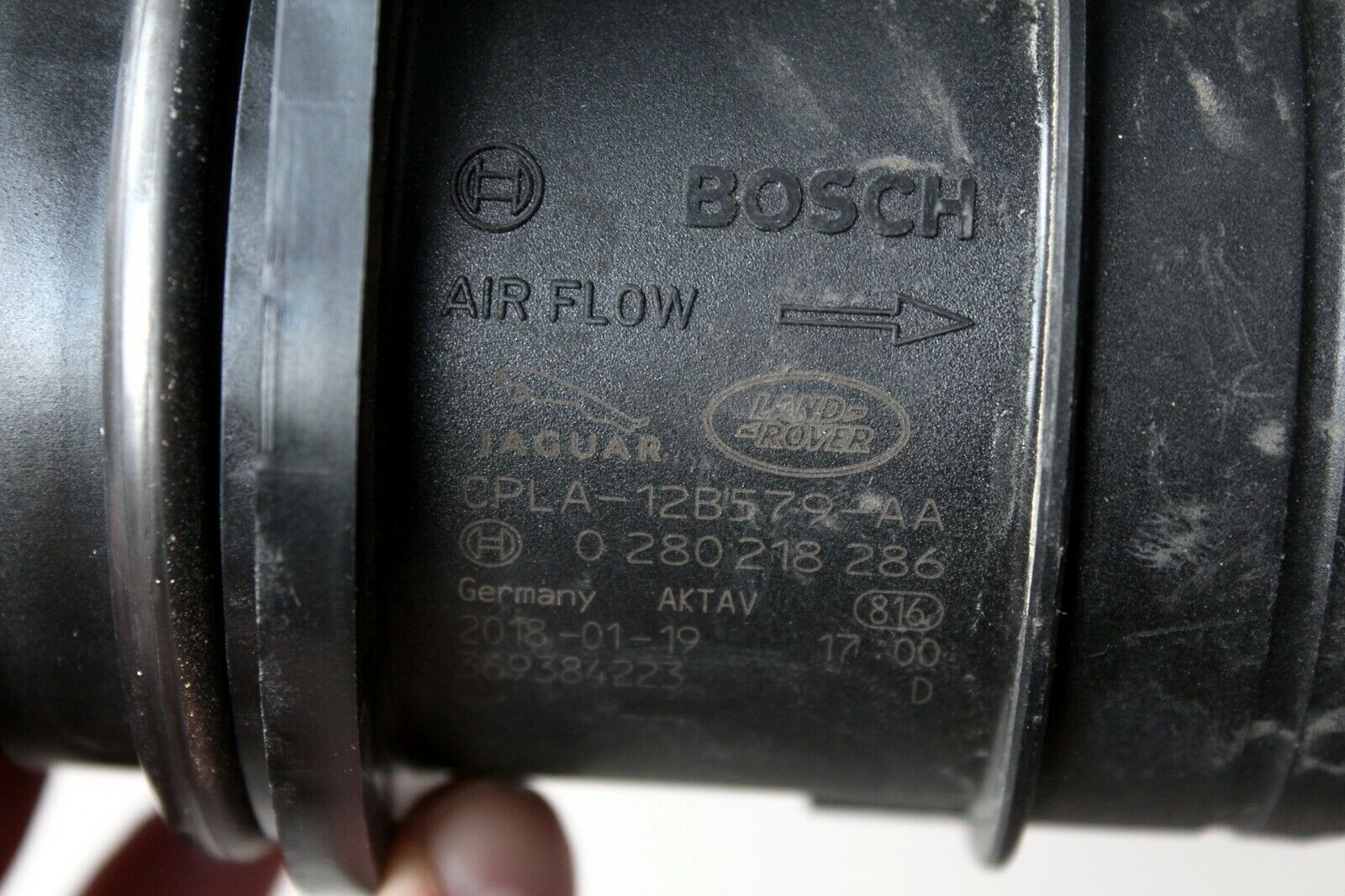 OE Range Rover Velar 2018 P380 LEFT Side Air Filter Box MAF Meter Air ...