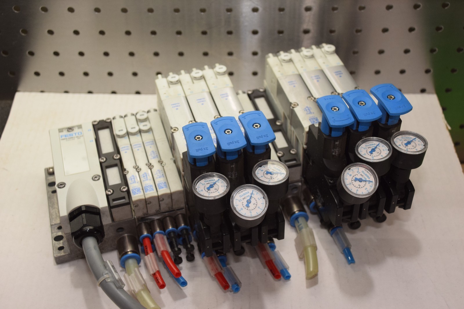 FESTO VMPA-KMS1-24-2,5 Valve Block 533342, 533347, 537952, VMPA-2-B8 ...