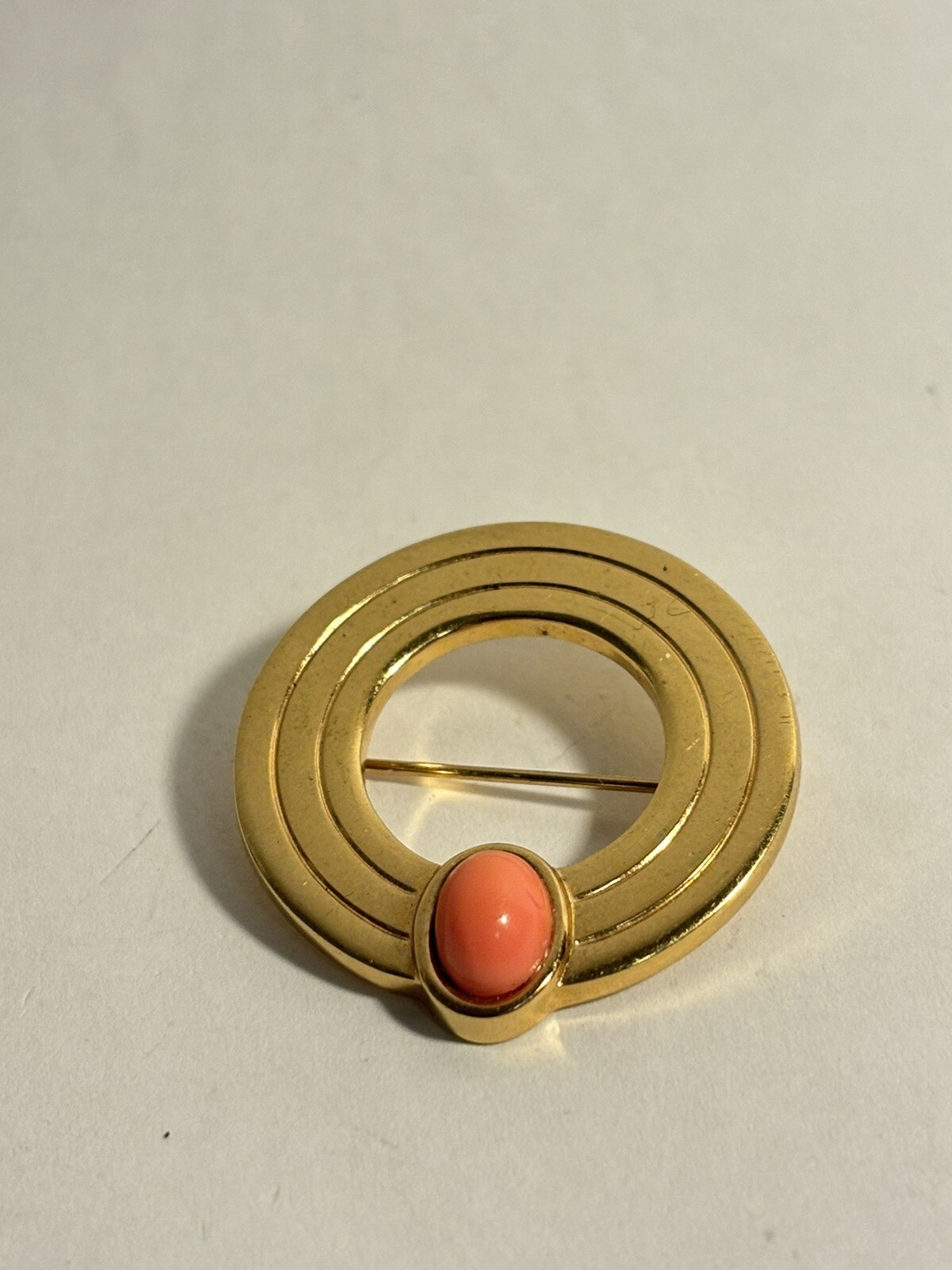 Vintage Monet Classic Gold Tone C Pin Brooch With pea… - Gem