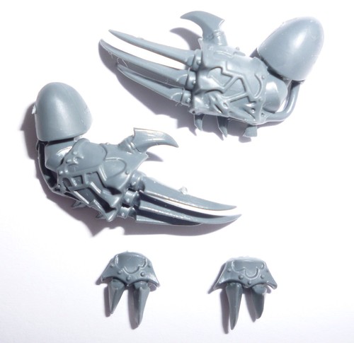 Warhammer 40K Chaos Space Marines Raptors Lightning Claws D [Bits] | eBay