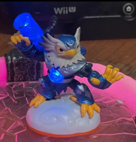 Skylanders Giants - LIGHTCORE JET VAC | eBay