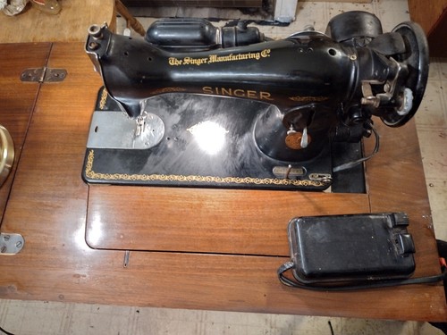 1948 Vintage Singer Sewing Machine And Cabinet | eBay