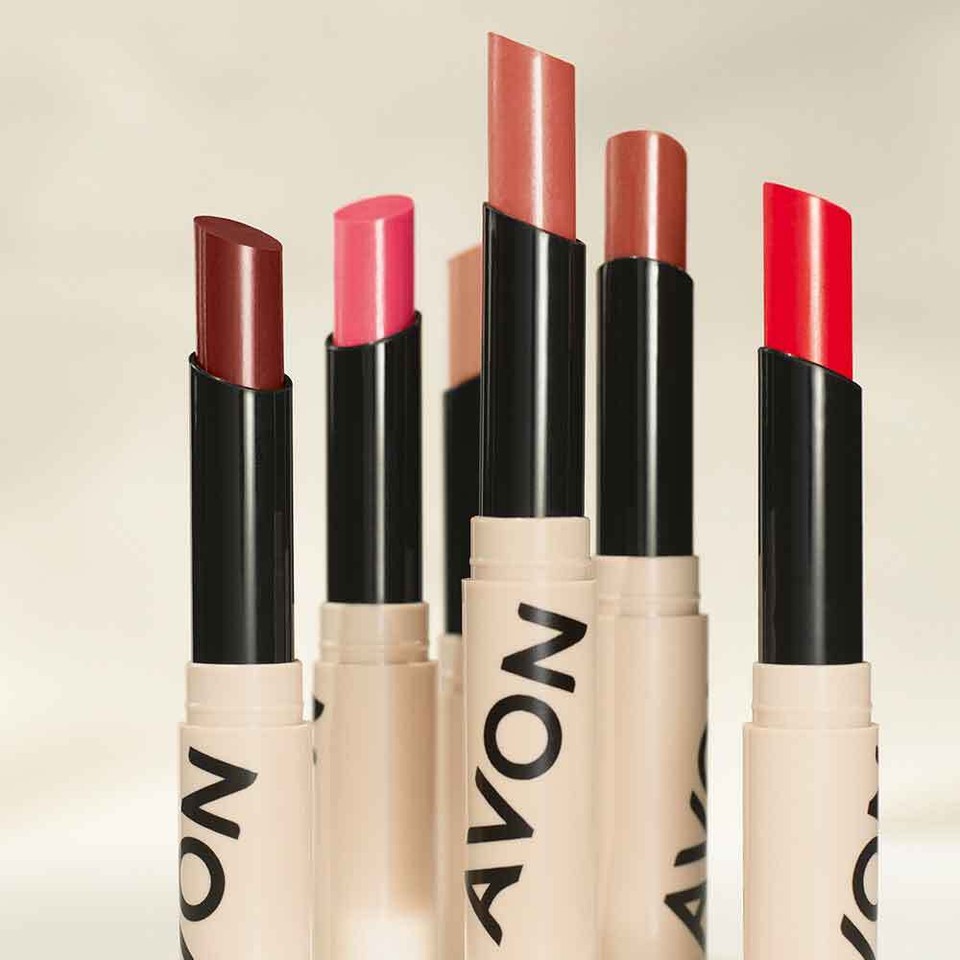 AVON TINTED LIP BALM buildable colour reduces lip dryness SPF10 ...