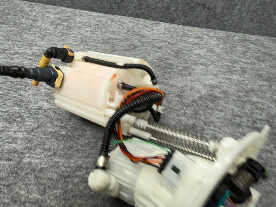 INFINITI QX30 2017-2019 OEM FUEL GAS TANK PUMP SENDING UNIT ASSEMBLY 2 ...