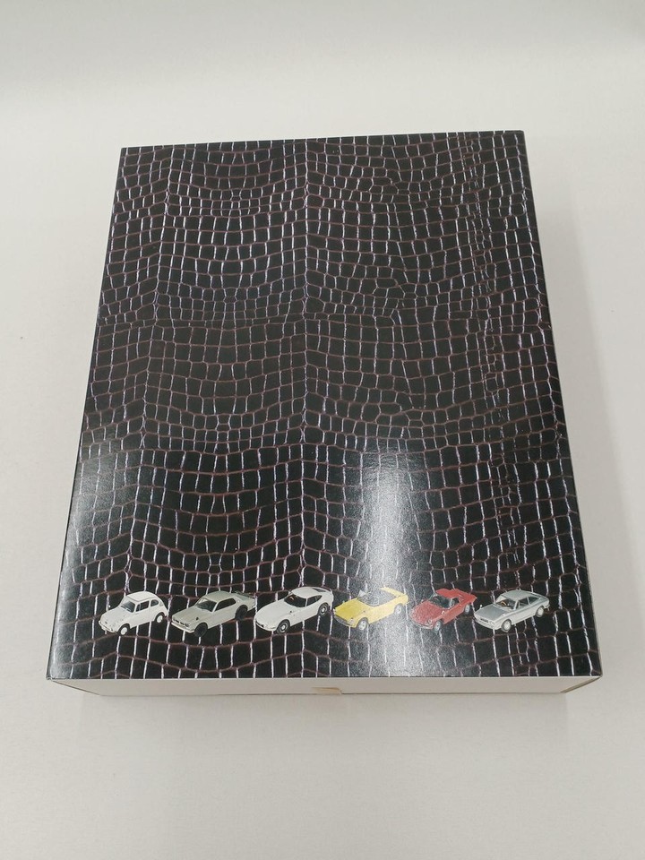 Hachette Corolla & Nissan Bluebird Car Collection | eBay.de