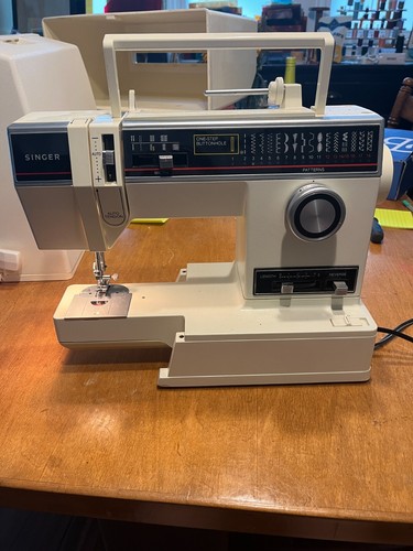 Vintage Singer Sewing Machine Model 6235 with Pedal | eBay