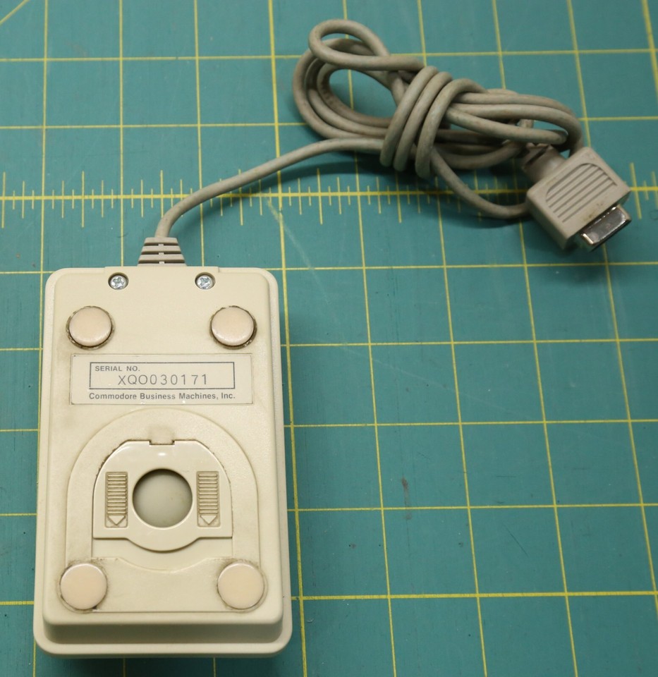 Commodore Amiga Short Connector Tank Mouse for Amiga 500 / 2000 ...
