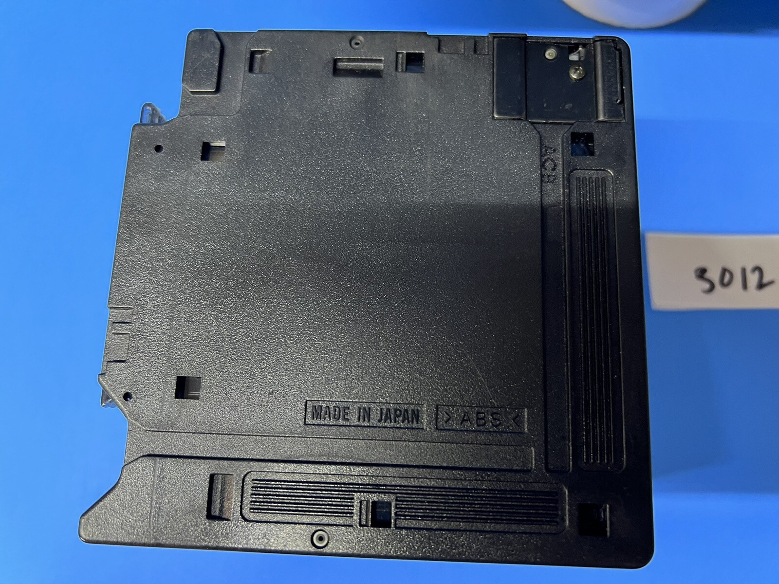 2002 LEXUS RX300 CD 6 DISC PIONEER AMPLIFIER CHANGER W/CARTRIDGE ...