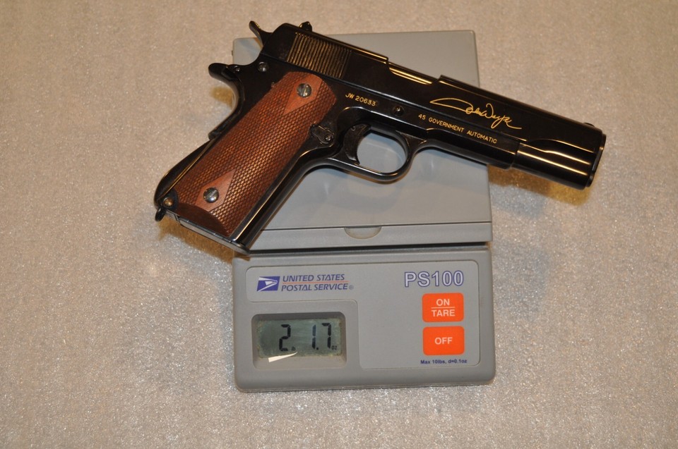 Vintage John Wayne Franklin Mint Armed Forces .45 Prop Gun w/ Display ...