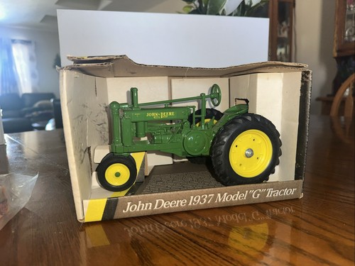 Vintage ERTL John Deere 1937 Model "G" Tractor, #548, Narrow Front, Box ...