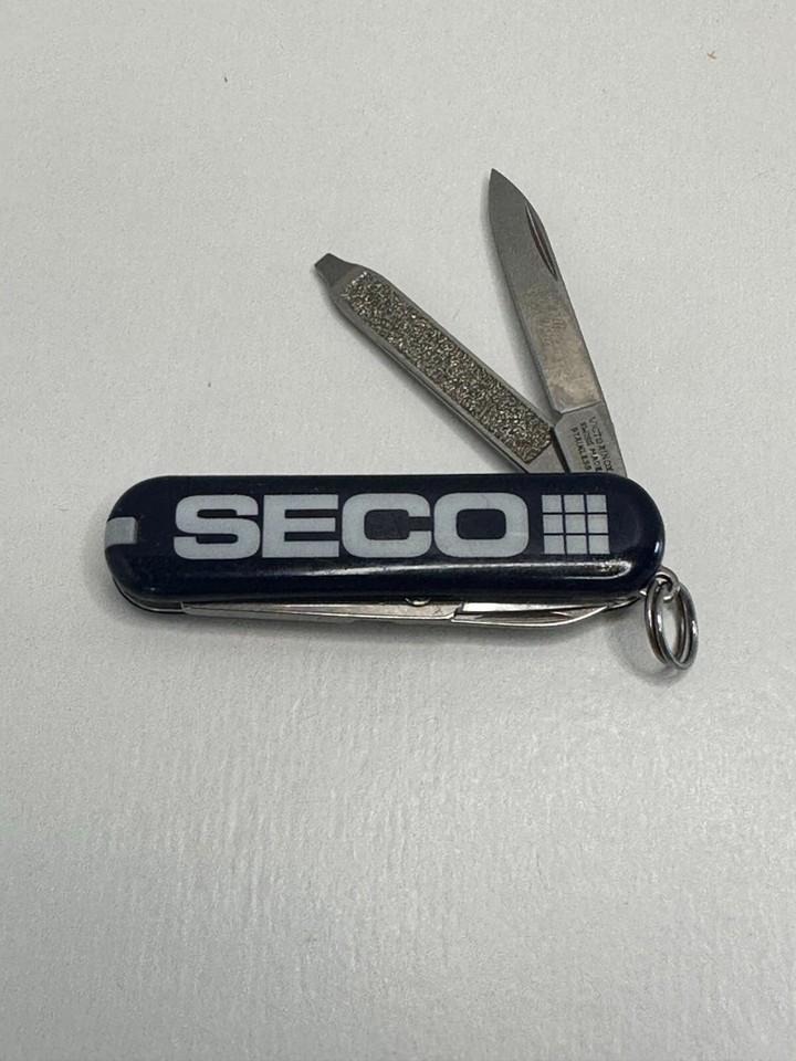 Victorinox 58mm Classic SD Swiss Army Knife! SAK EDC Multi tool NEW ...
