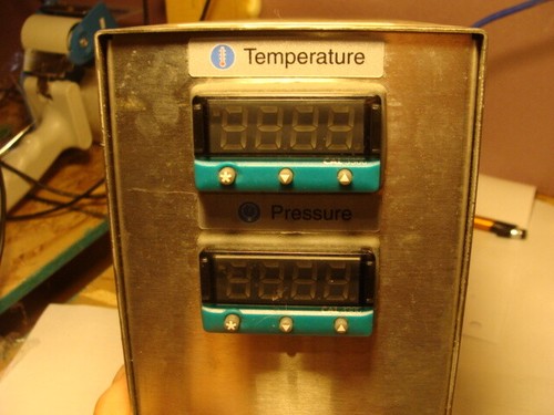 2 CAL CONTROLS CAL 3300 TEMPERATURE CONTROLLER USED! antaris igs temp ...