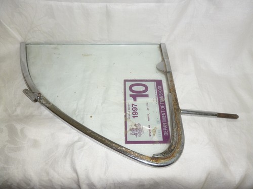 VINTAGE EARLY MODEL VW BEETLE LHS DOOR VENT WINDOW FRAME with GLASS ...
