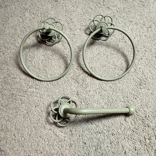 Pier 1 Imports 3 PC Set Green Tissue Toilet Holder 2 Towel Ring Lazo ...