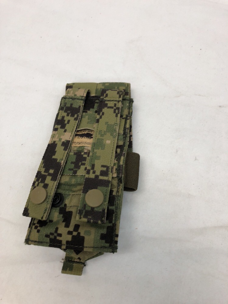 Rare EAGLE EIUI SINGLE 1X3 RIFLE MOLLE POUCH SEAL DEVGRU Maritime AOR2 ...