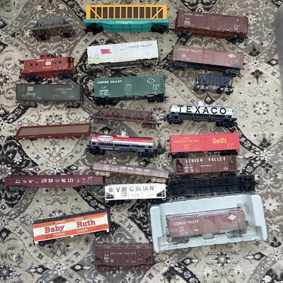 Lot Of 21 HO Scale Train Cars Vintage Plus Extra Pieces variety | eBay