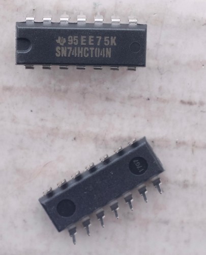 2x Texas Instruments SN74HCT04N Circuit intégré DIP-14. Lot de 2. | eBay