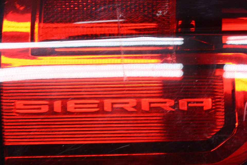 OEM Left Driver Side LED Tail Lamp For GMC Sierra, Denali 1500 86820473 ...