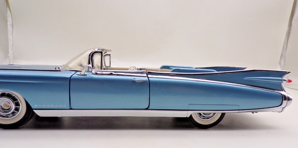Franklin Mint 1959 CADILLAC ELDORADO Biarritz Blue - 1:24 Scale - SUPER ...